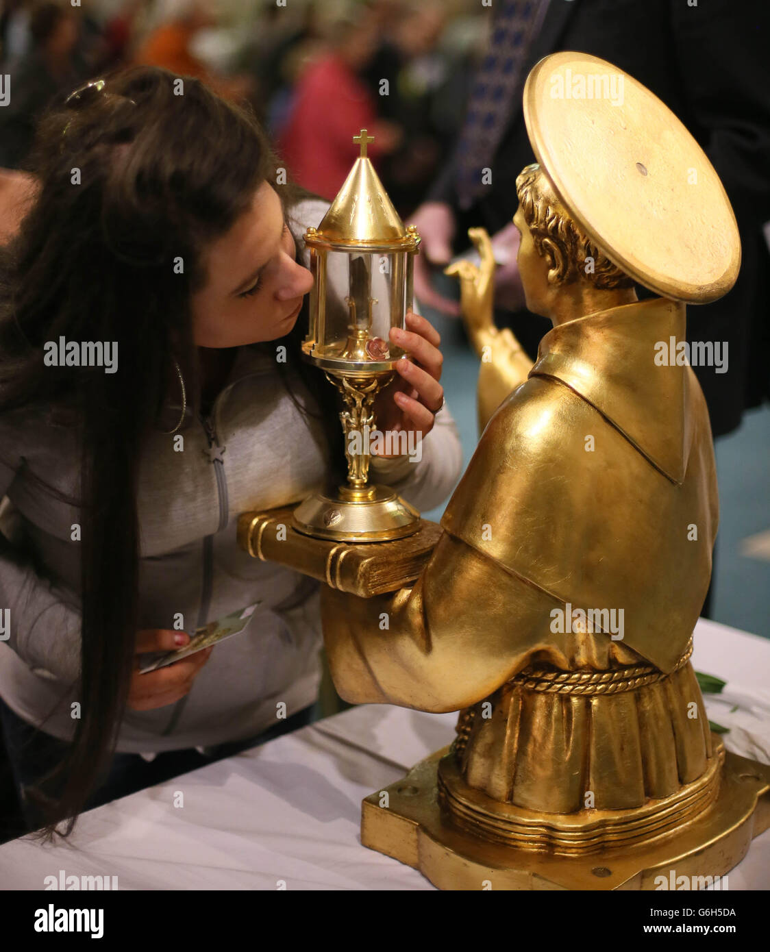 St anthony of padua relic hi-res stock photography and images - Alamy
