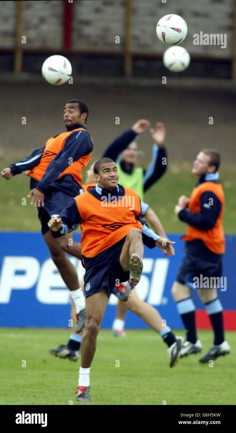 During training at the cliff training ground hi-res stock photography ...