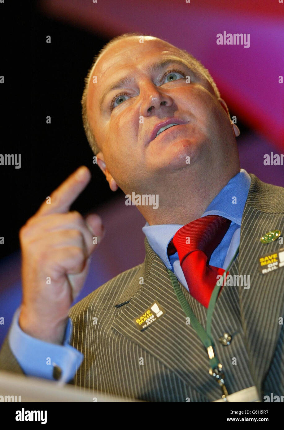Bob Crow, General Secretary of the Rail Maritime and Transport Union ...
