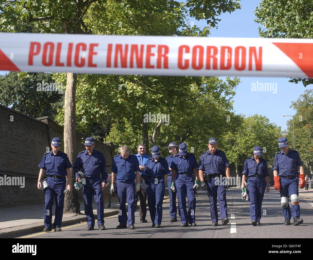 Police search deaths Stock Photo - Alamy