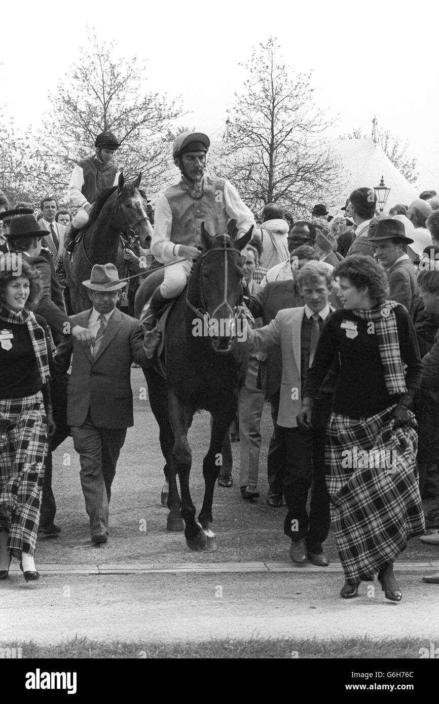 Prince Khalid Abdullah's 2,000 Guineas winner, Dancing Brave, with ...