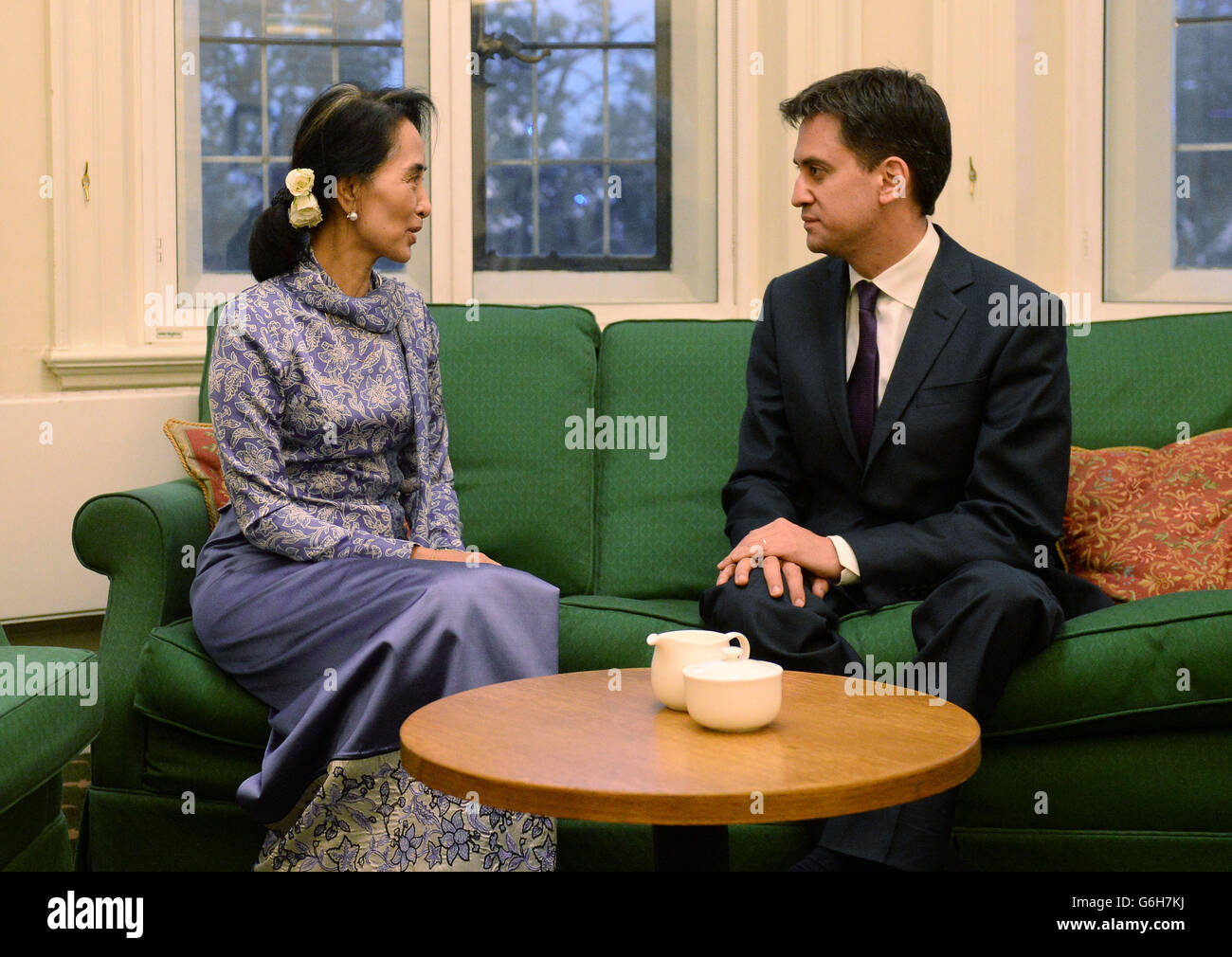 Miliband meets Aung San Suu Kyi Stock Photo - Alamy Miliband meets Aung San Suu Kyi Stock Photo - Alamy