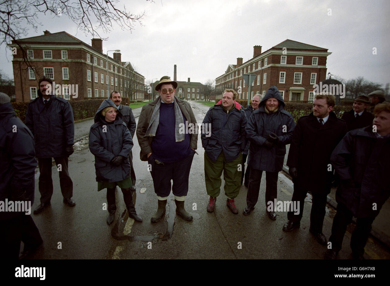 Wired negs nurses picket outside rampton mental hospital z4 hi-res ...