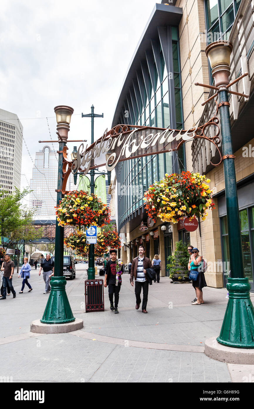 Calgary mall hi-res stock photography and images - Alamy