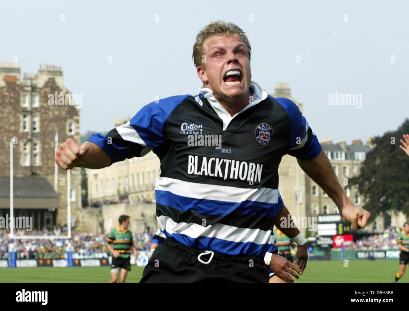 RUGBYU Bath v Northampton. Bath's Lee Best celebrates scoring the first ...