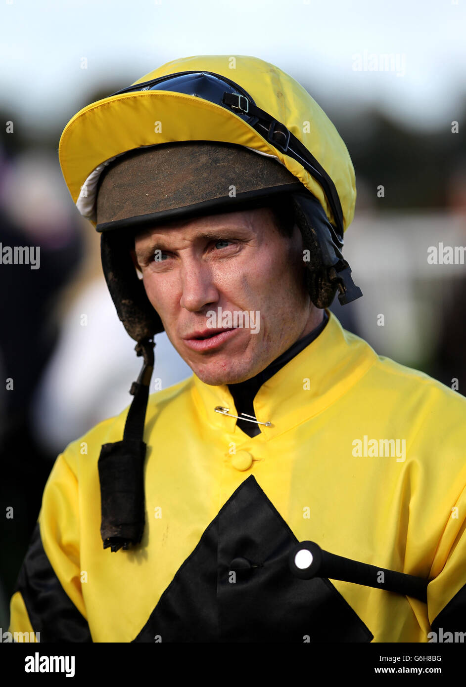 Jockey richard johnson at worcester racecourse hi-res stock photography ...