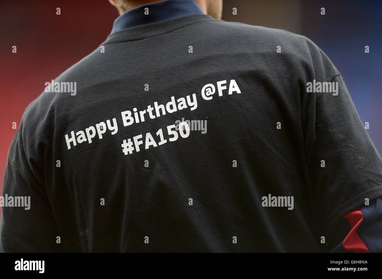 Player wears t shirt celebrating the fas 150th anniversary kick off hi ...