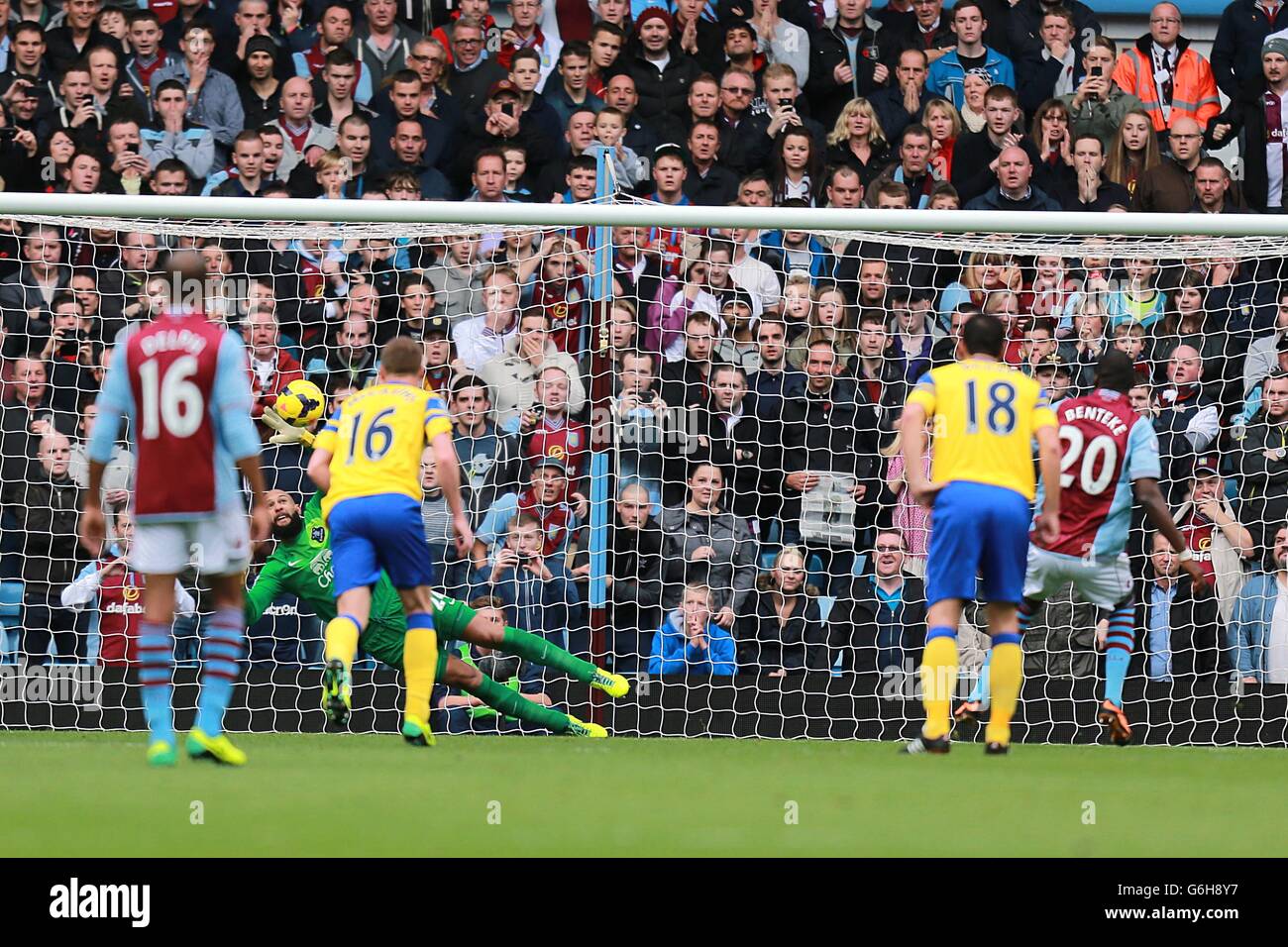 Tim Howard Saves Titanic