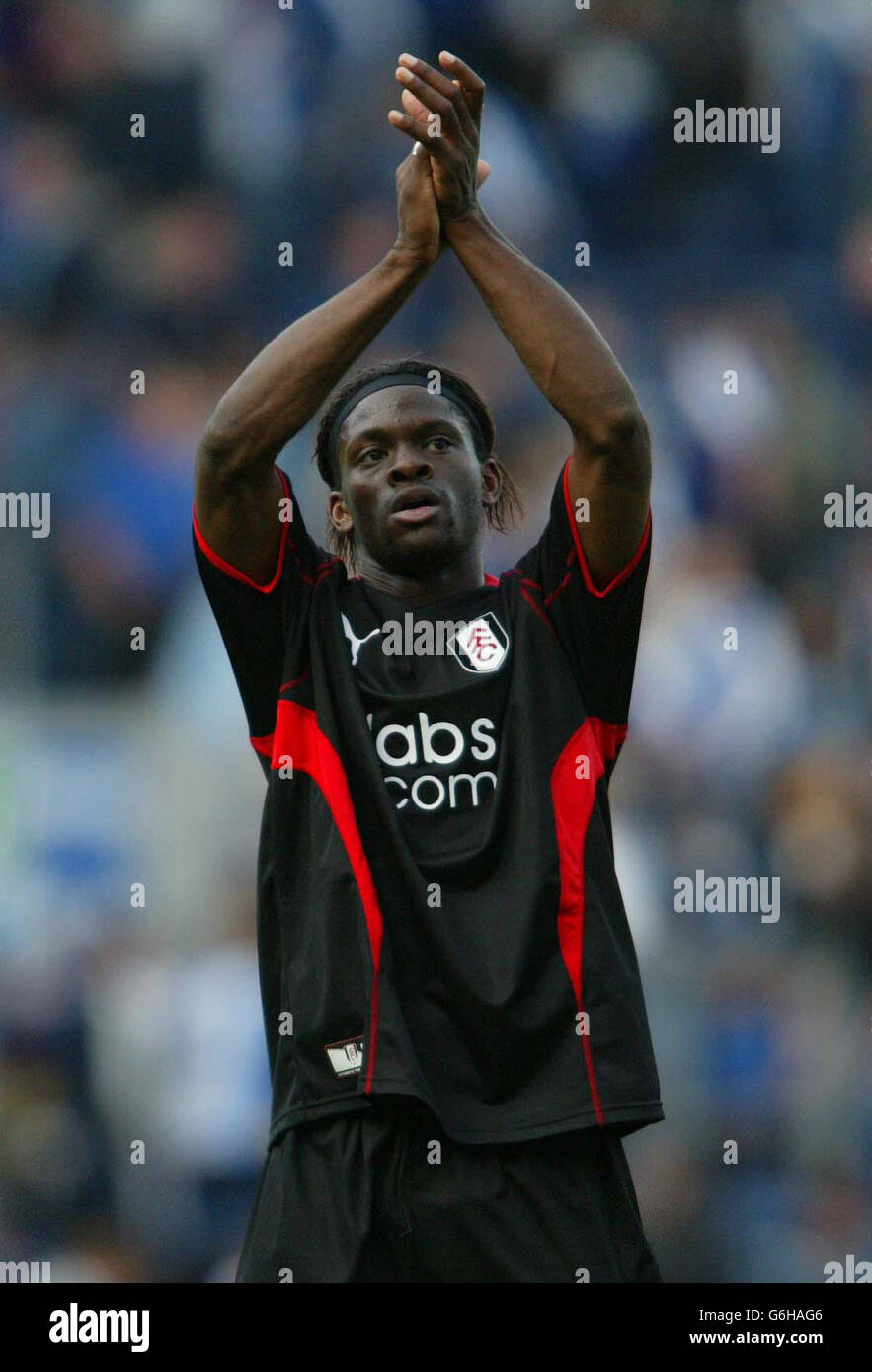 Fulham's scorer of the second goal Louis Saha celebrating his team's 2 ...