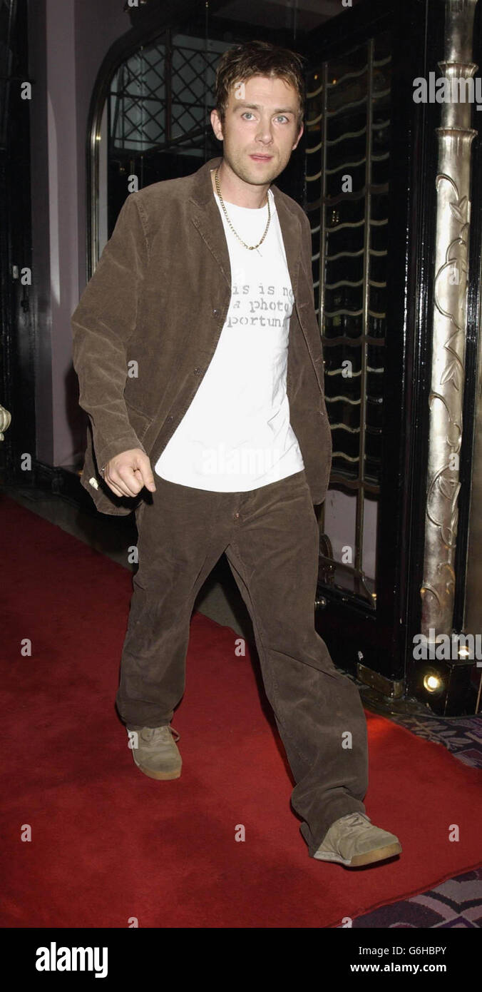 Blur frontman hi-res stock photography and images - Alamy