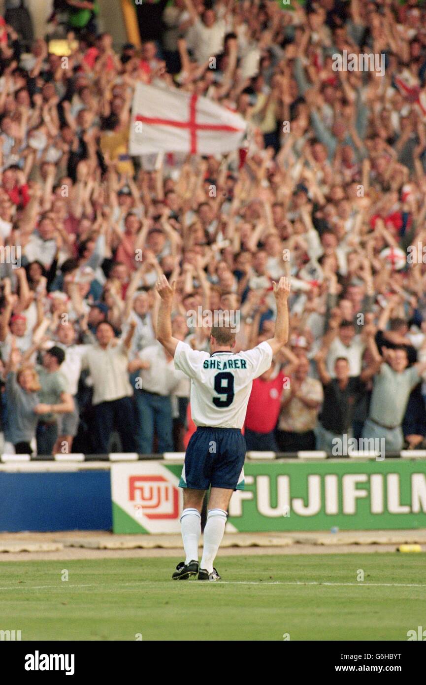Soccer - Euro 96 - Group A - England v Netherlands - Wembley Stadium ...