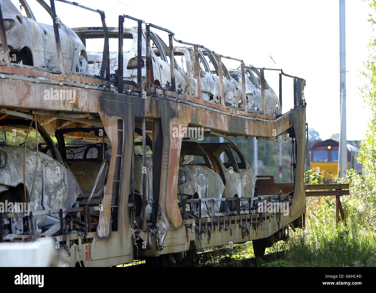 Train fire burnt out cars Stock Photo - Alamy