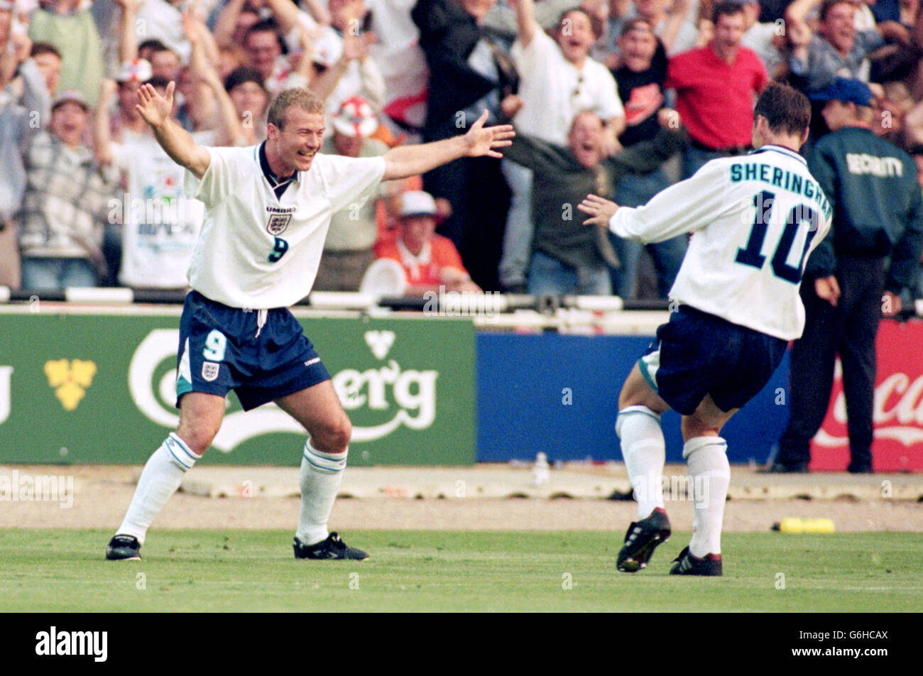 Alan shearer england goal 1996 hi-res stock photography and images - Alamy