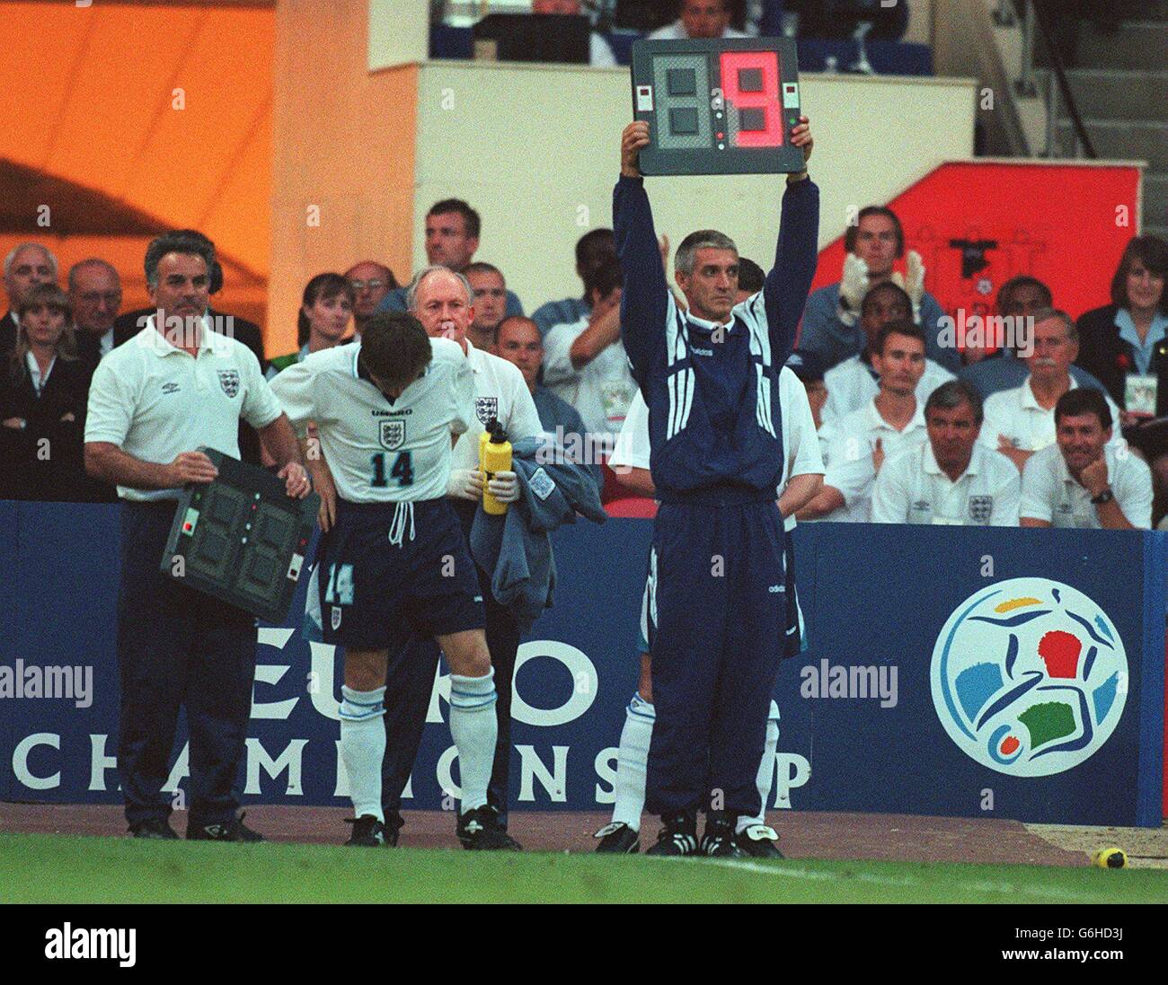 Euro 1996 england hi-res stock photography and images - Alamy