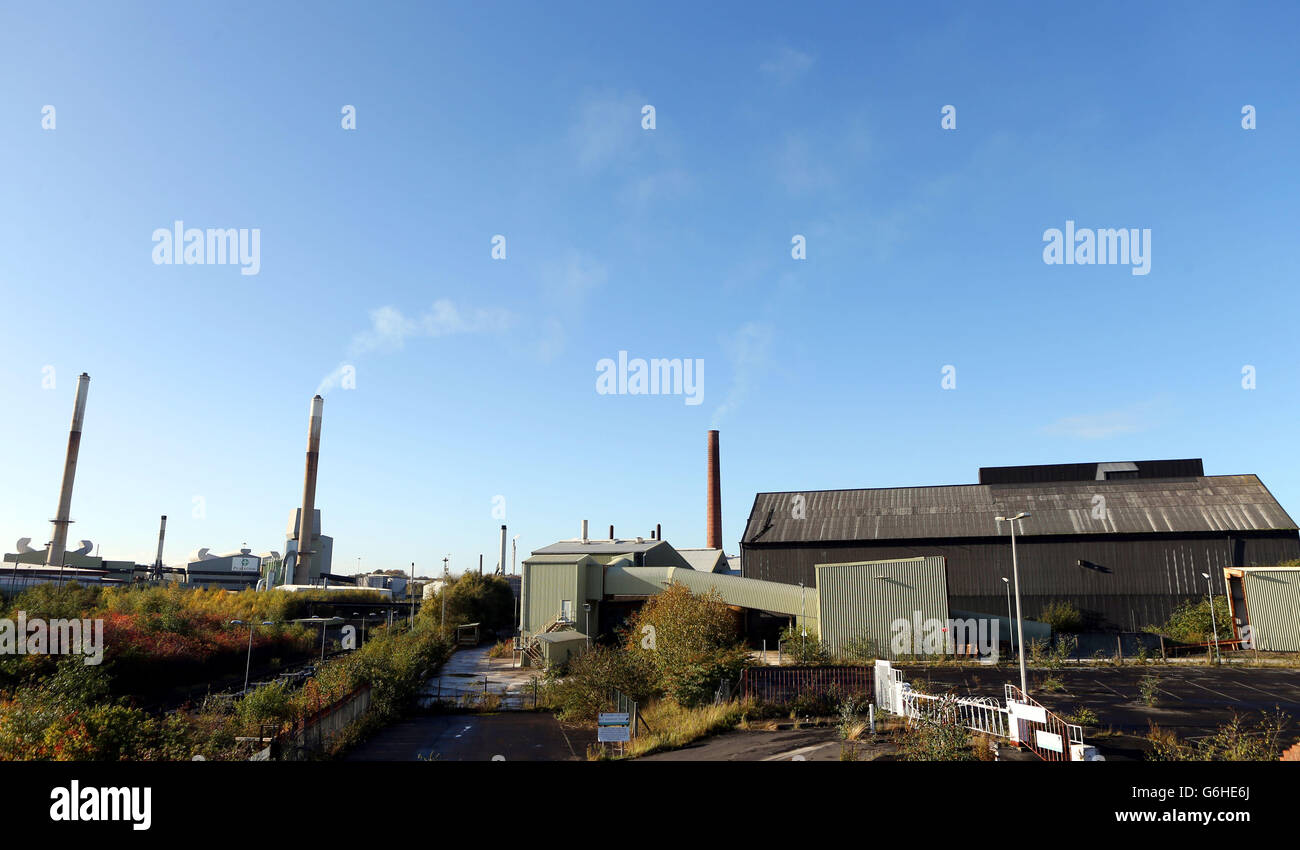 A general view of pilkington glass company in st helens hi-res stock ...