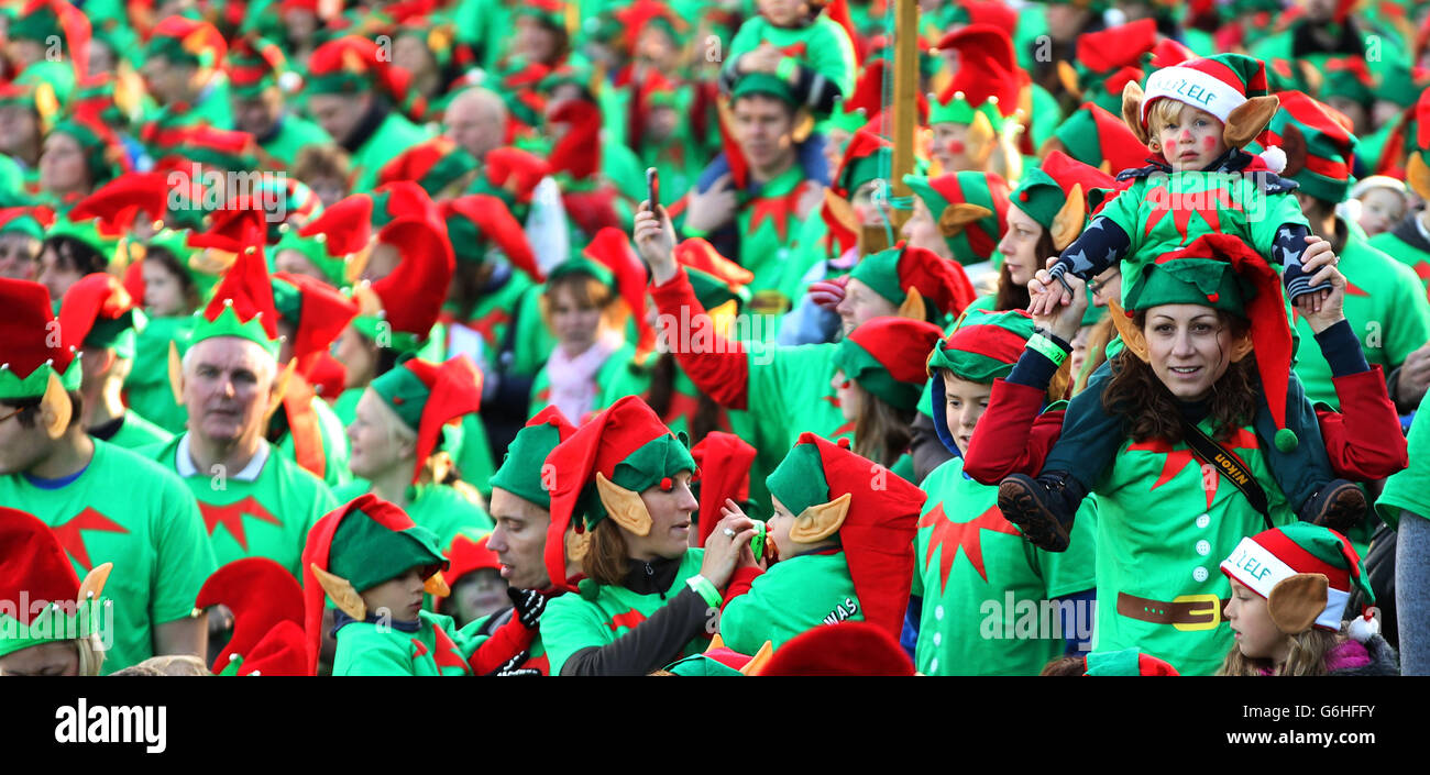 News Social Elves High Resolution Stock Photography and Images - Alamy