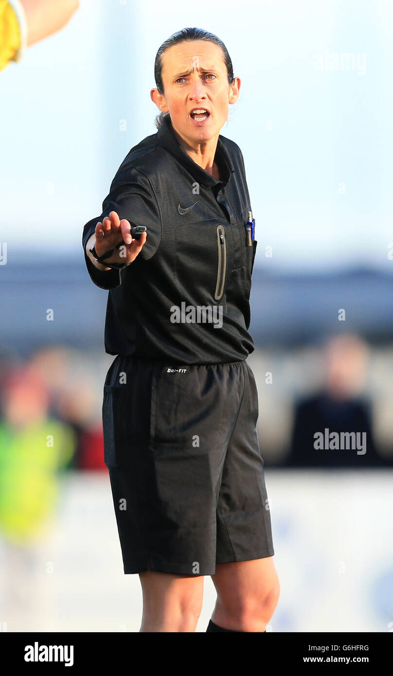 Amy fearn hi-res stock photography and images - Alamy