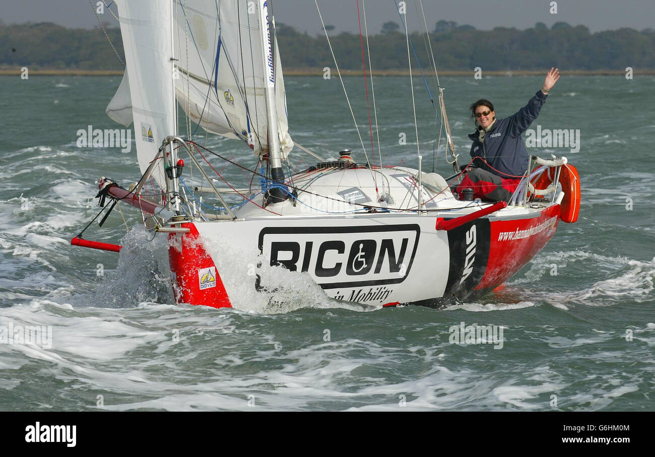 Hannah White, 20, waves from her tiny 21ft yacht as she leaves ...