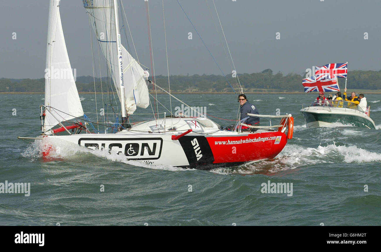 Sailing white hi-res stock photography and images - Alamy
