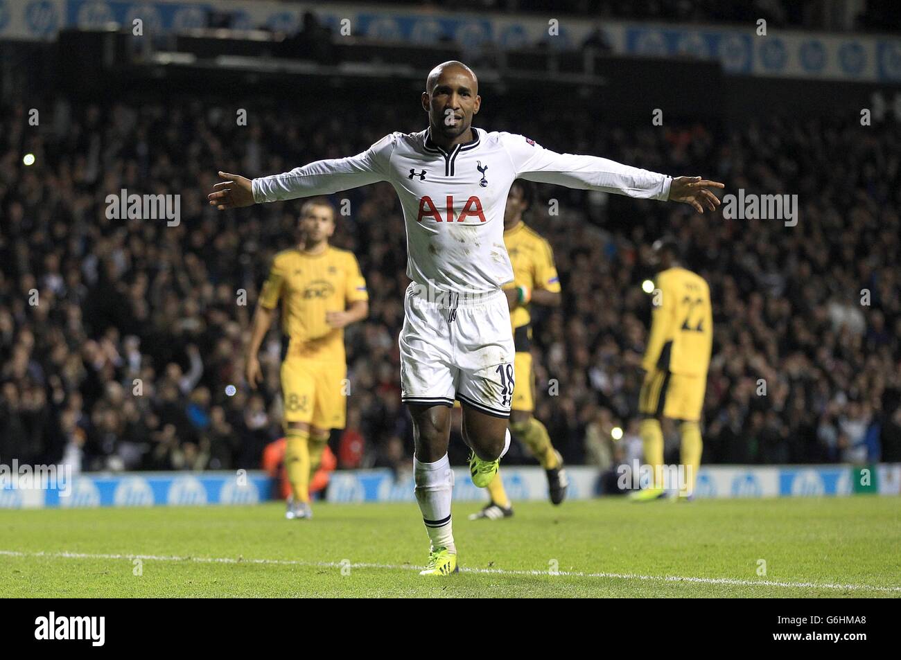 Tottenham Hotspur's Jermain Defoe celebrates scoring their second goal ...