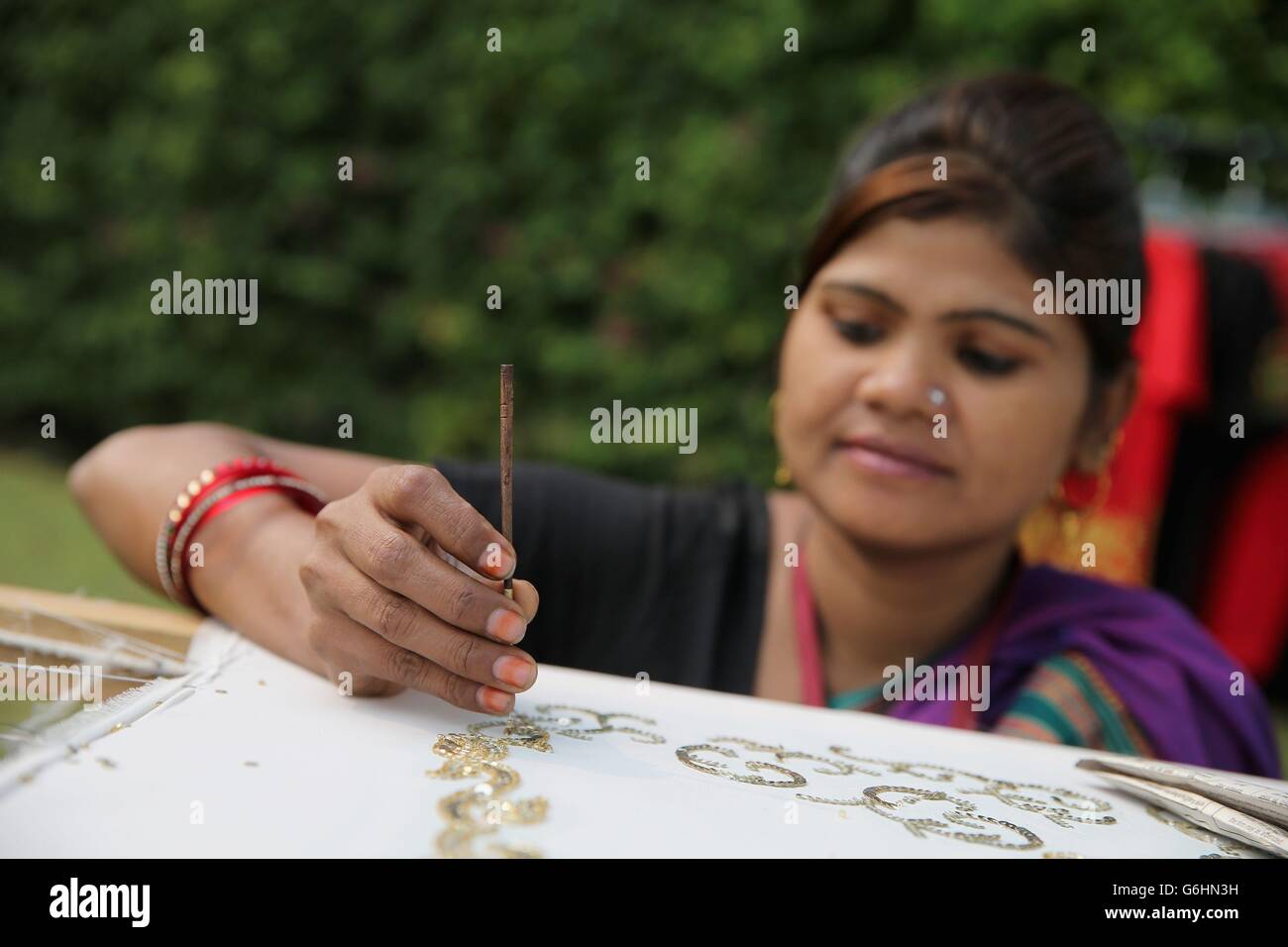 A woman from sewa hi-res stock photography and images - Alamy
