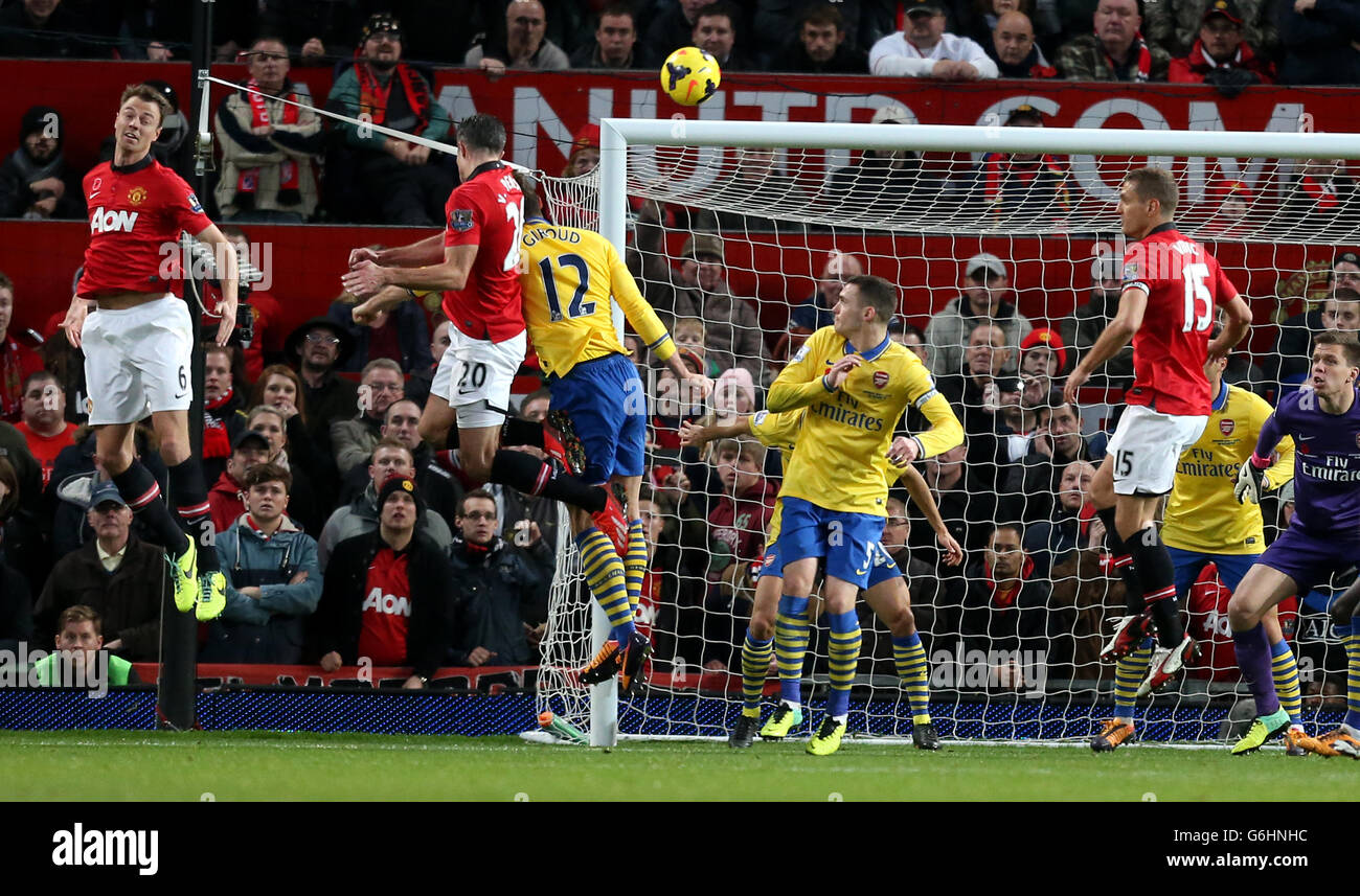 Van persie header hi-res stock photography and images - Alamy