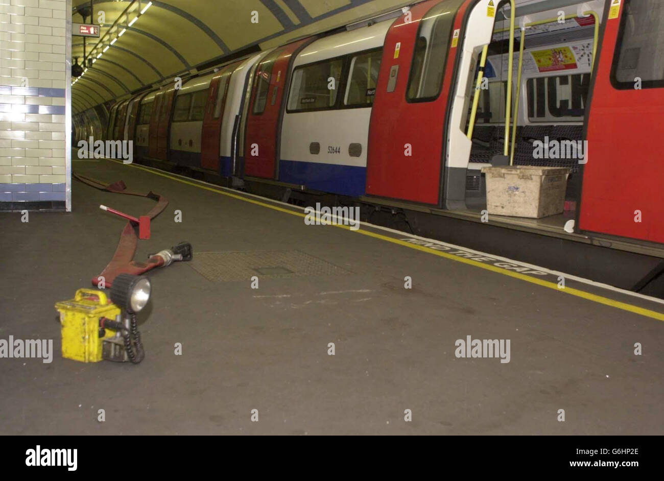 Train derailed in tunnel hi-res stock photography and images - Alamy