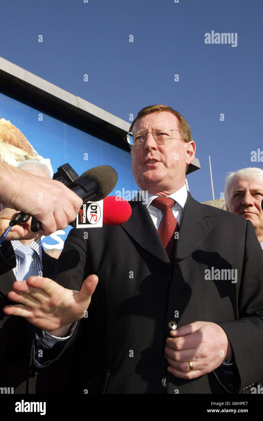 Ulster unionist leader david trimble at stormont hi-res stock ...