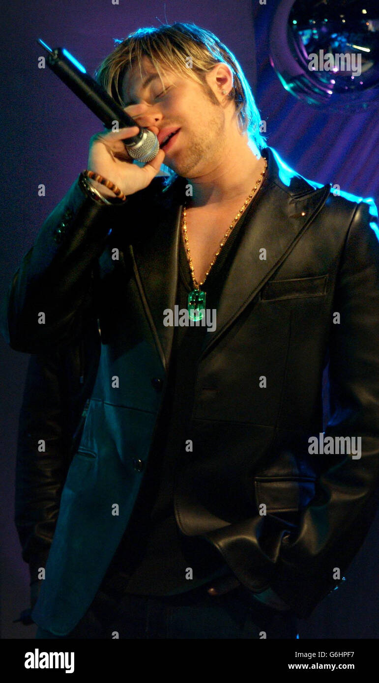 Blue MTV TRL UK Stock Photo - Alamy