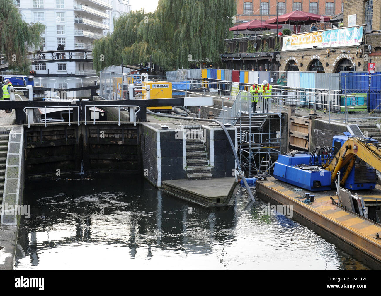 Camden Lock Drained - London Stock Photo - Alamy