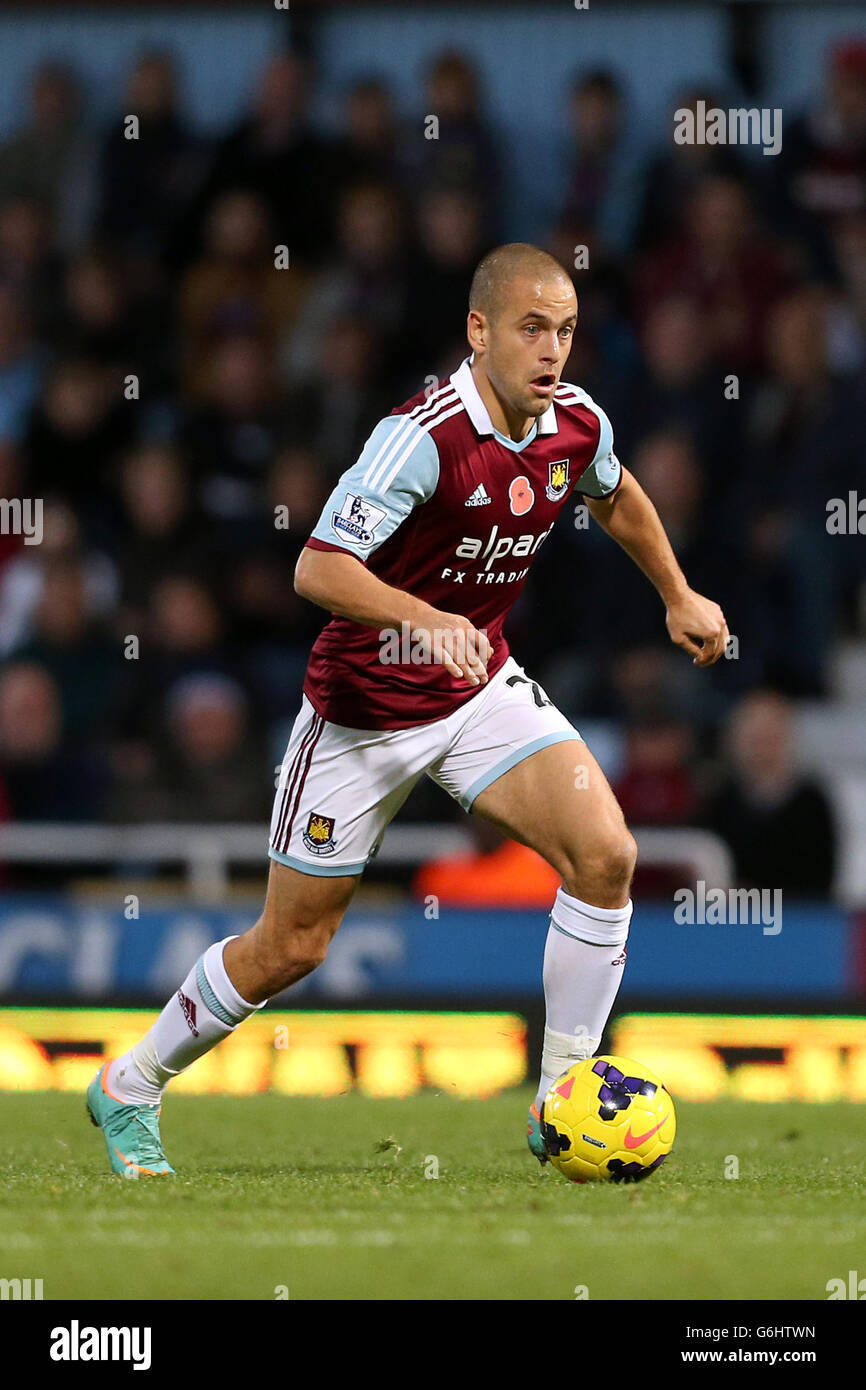 Soccer - Barclays Premier League - West Ham United v Aston Villa - Upton Park. Joe Cole, West ...