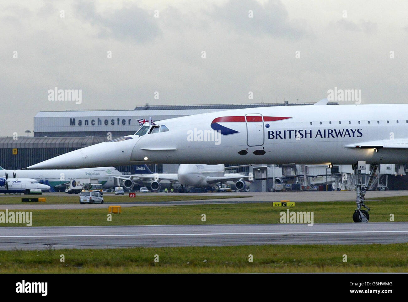Concorde at manchester airport hi-res stock photography and images - Alamy
