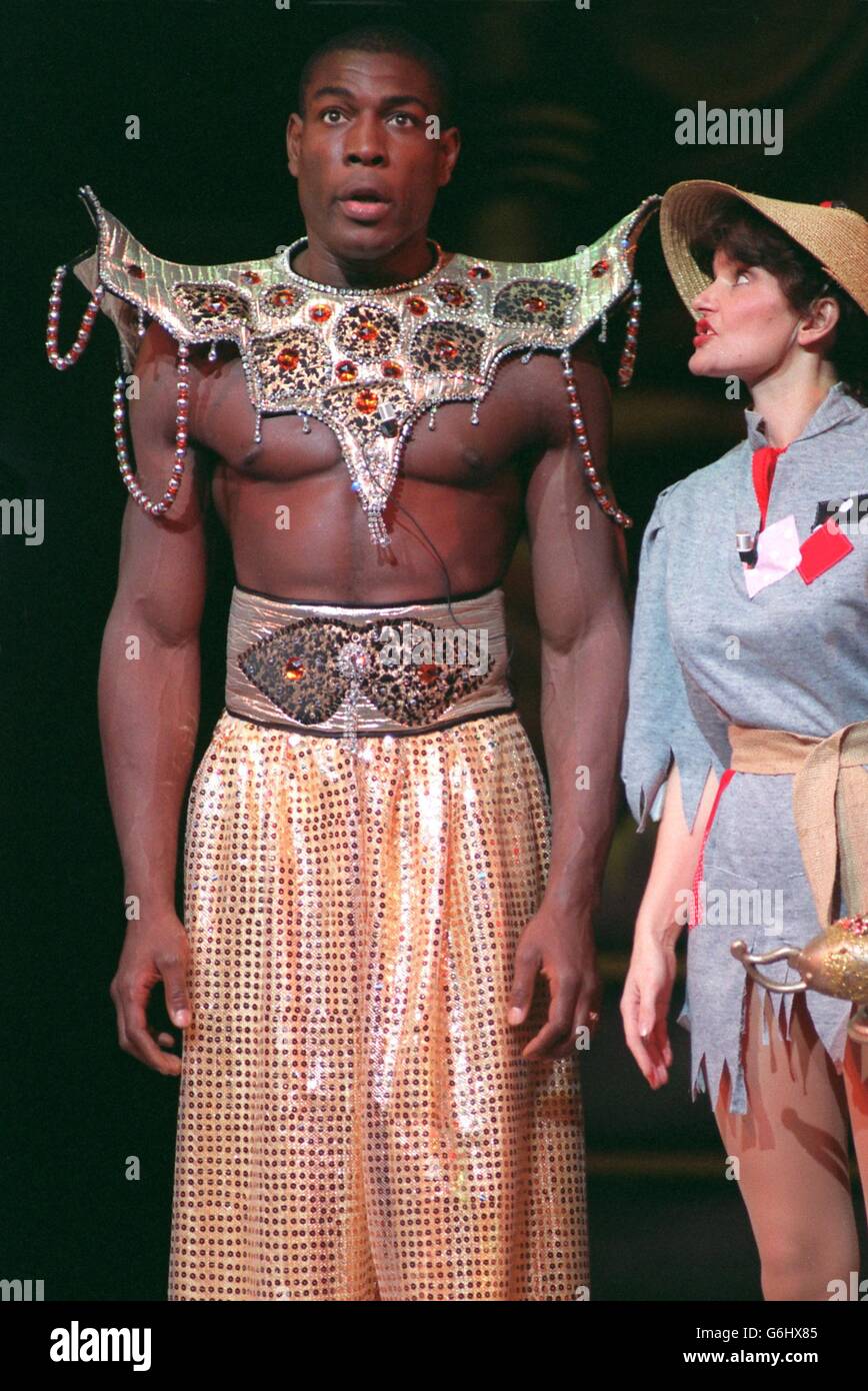 Frank bruno in dress rehearsal for aladdin at theatre royal hi-res stock photography and images ...