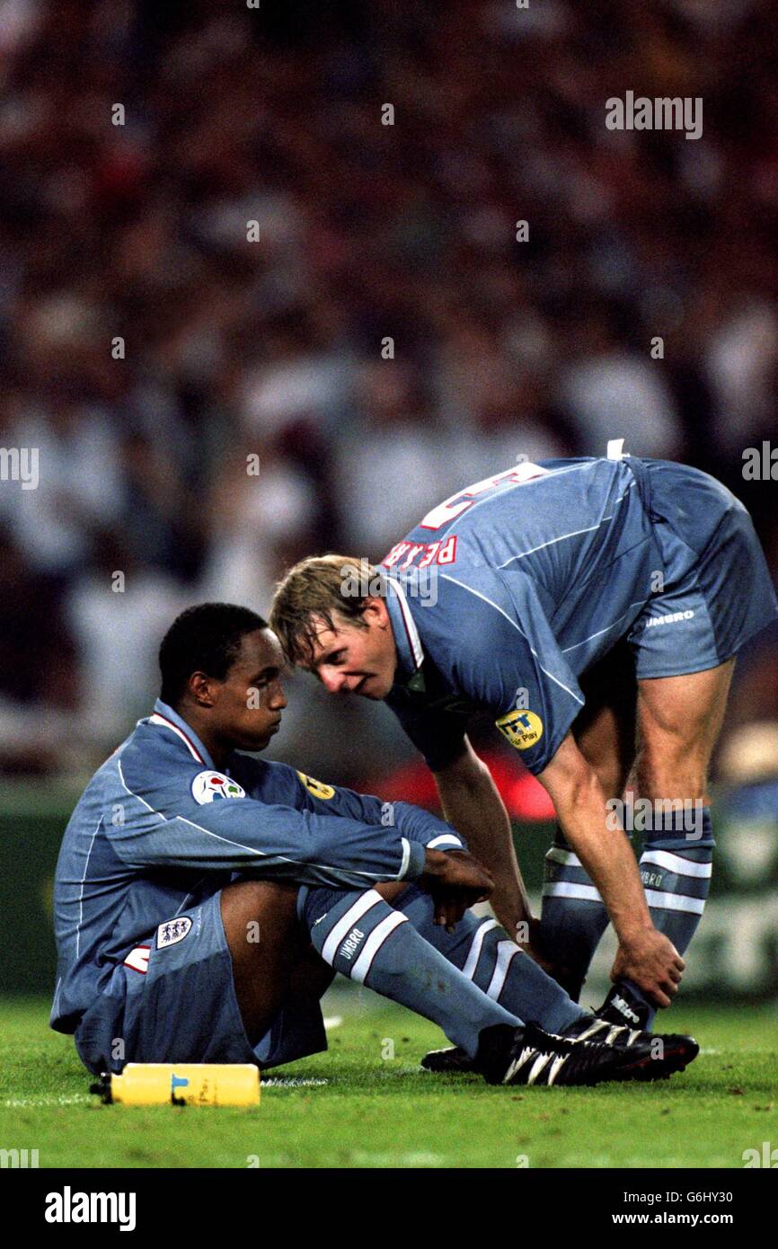 Soccer, Euro 96 Semi Final. England v Germany, Wembley. Paul Ince and ...
