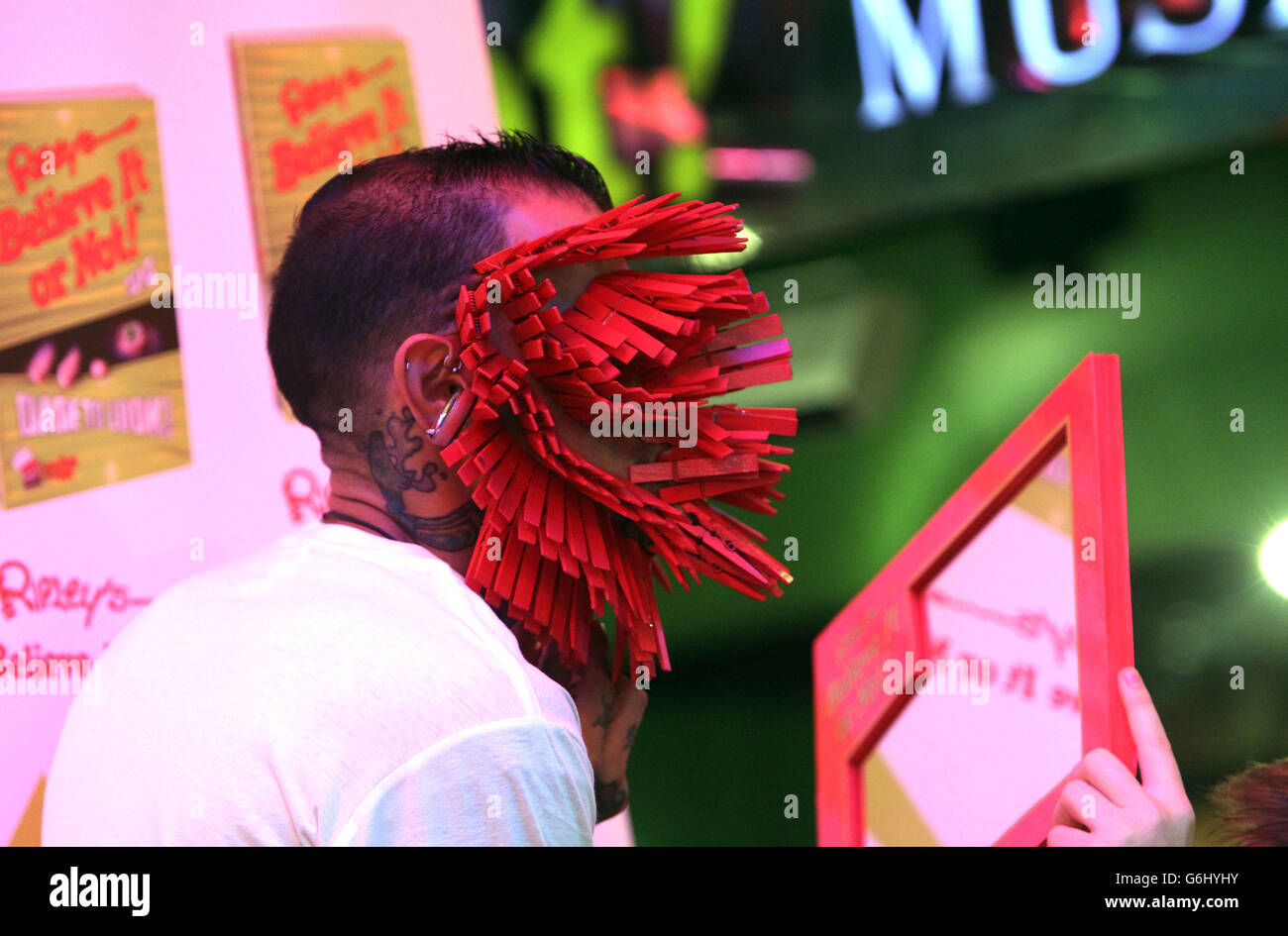 Kelvin Mercado, also known as Peg Man, breaks the record of how many ...