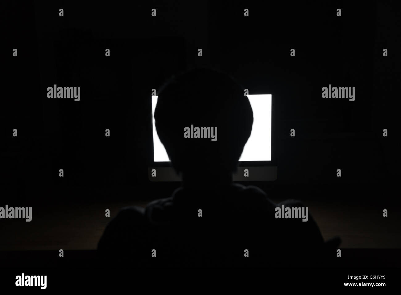 Man computer hacker silhouette hi-res stock photography and images - Alamy