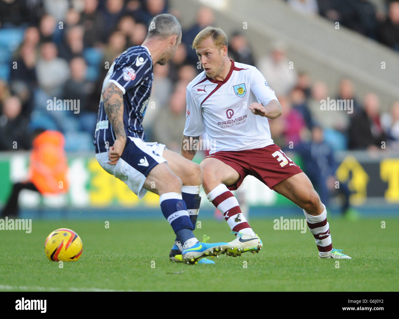 Burnley and millwalls hi-res stock photography and images - Alamy