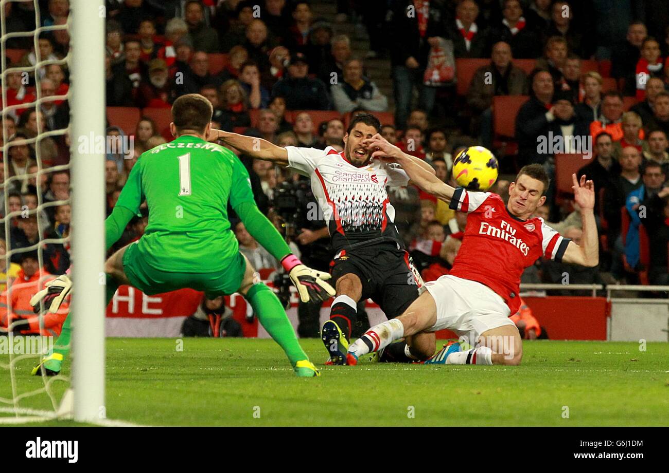 Soccer - Barclays Premier League - Arsenal v Liverpool - Emirates ...