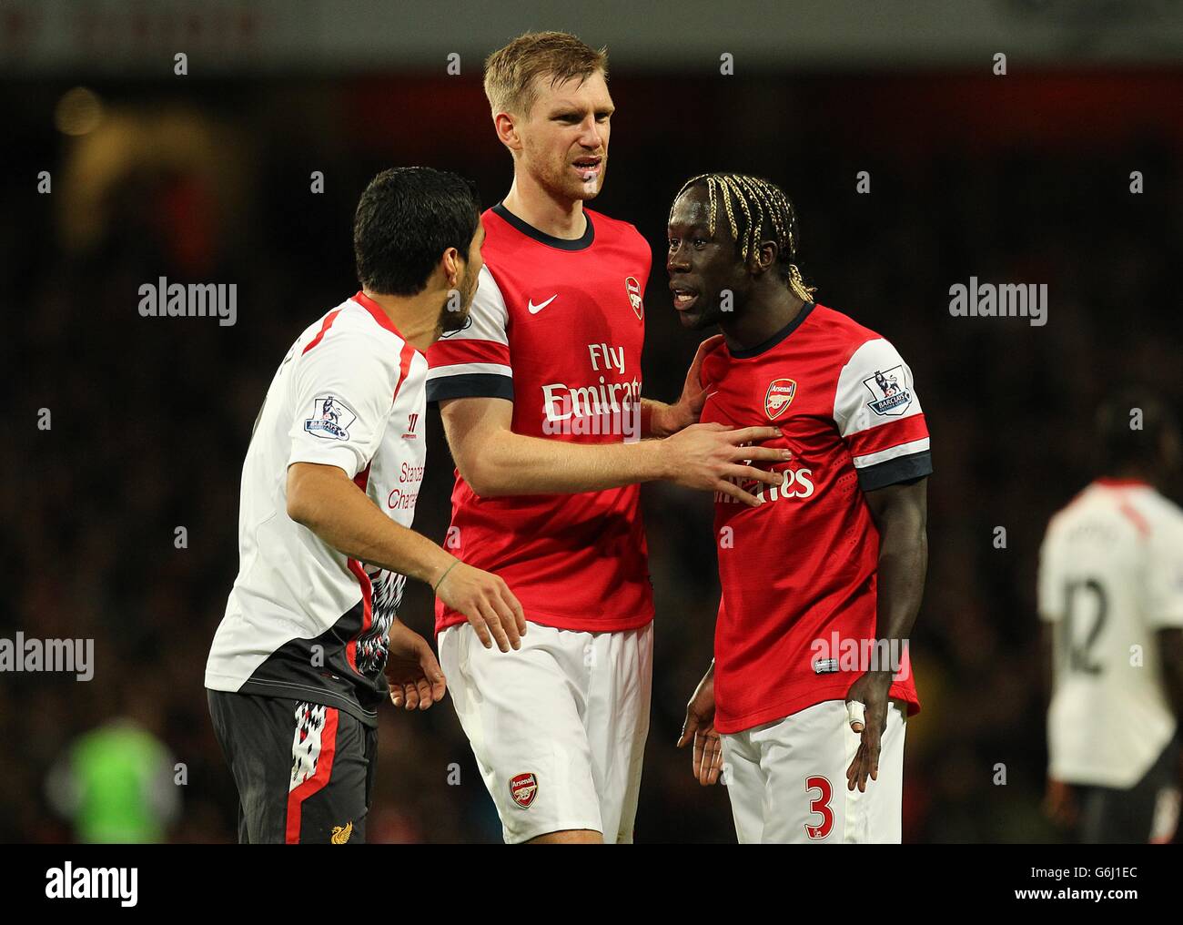 Luis Suarez Arsenal Shirt