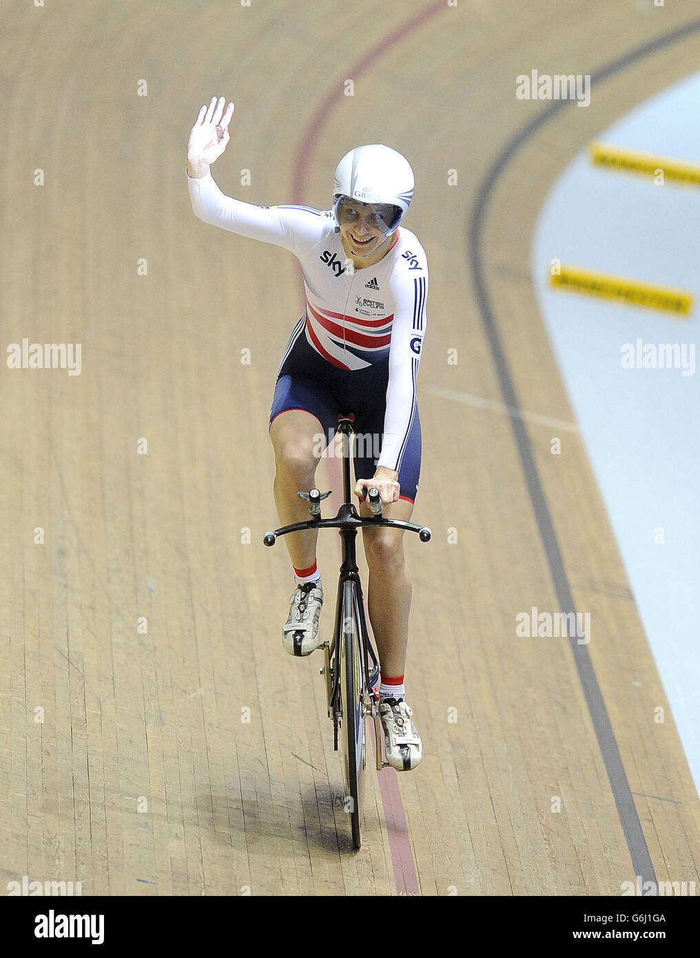 Great Britain's Joanna Rowsell celebrates winning the Women's ...