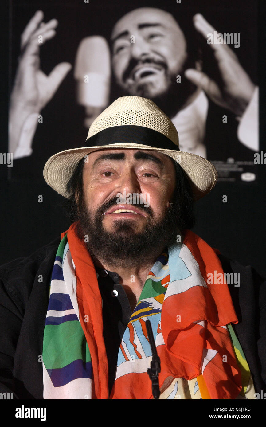 Luciano Pavarotti Pavarottiobit Pavarottiobit High Resolution Stock ...