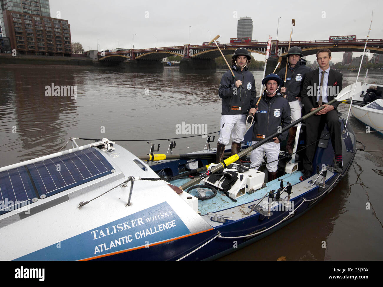Left and henry brett from team london hi-res stock photography and ...