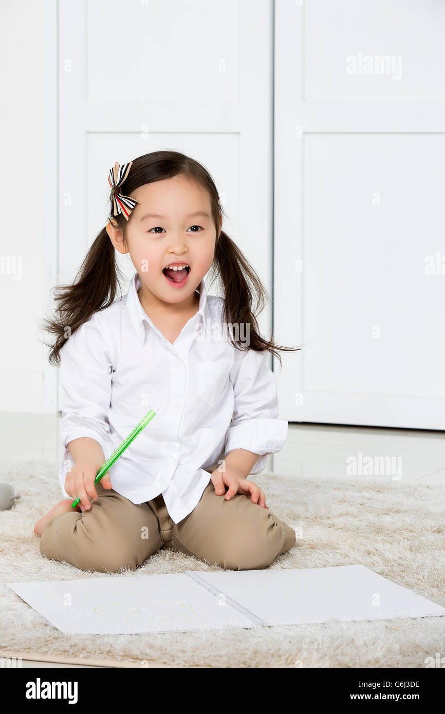 Laugh pose hi-res stock photography and images - Alamy