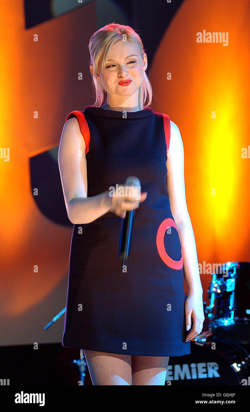 MTV TRL UK Stock Photo - Alamy