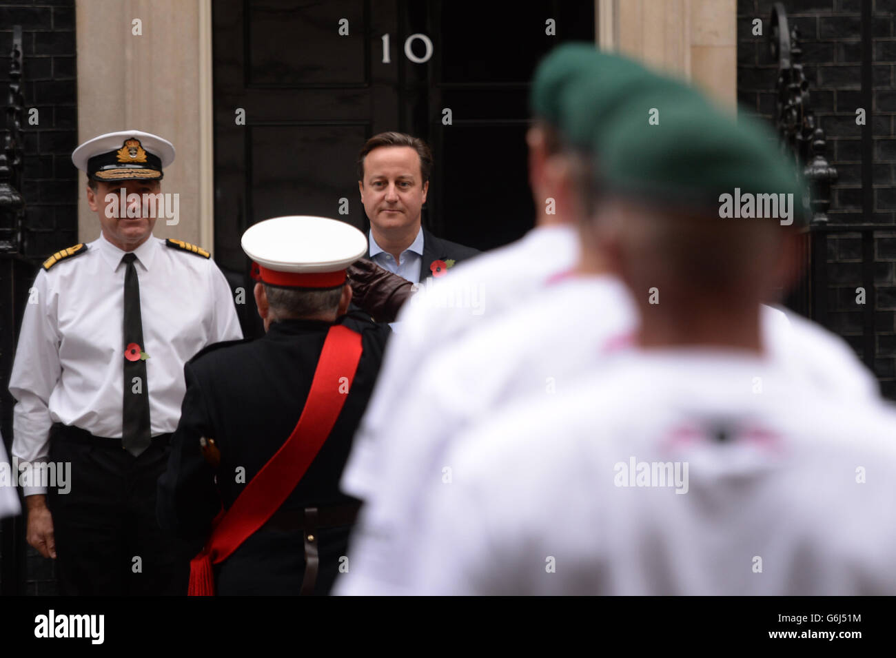 Royal marines speed march hi-res stock photography and images - Alamy