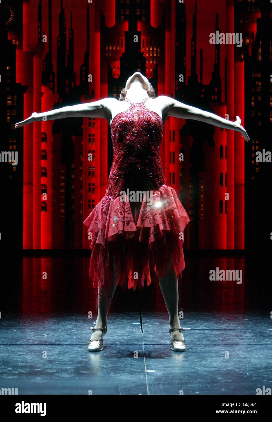 Amanda Holden Thoroughly Modern Millie Stock Photo - Alamy