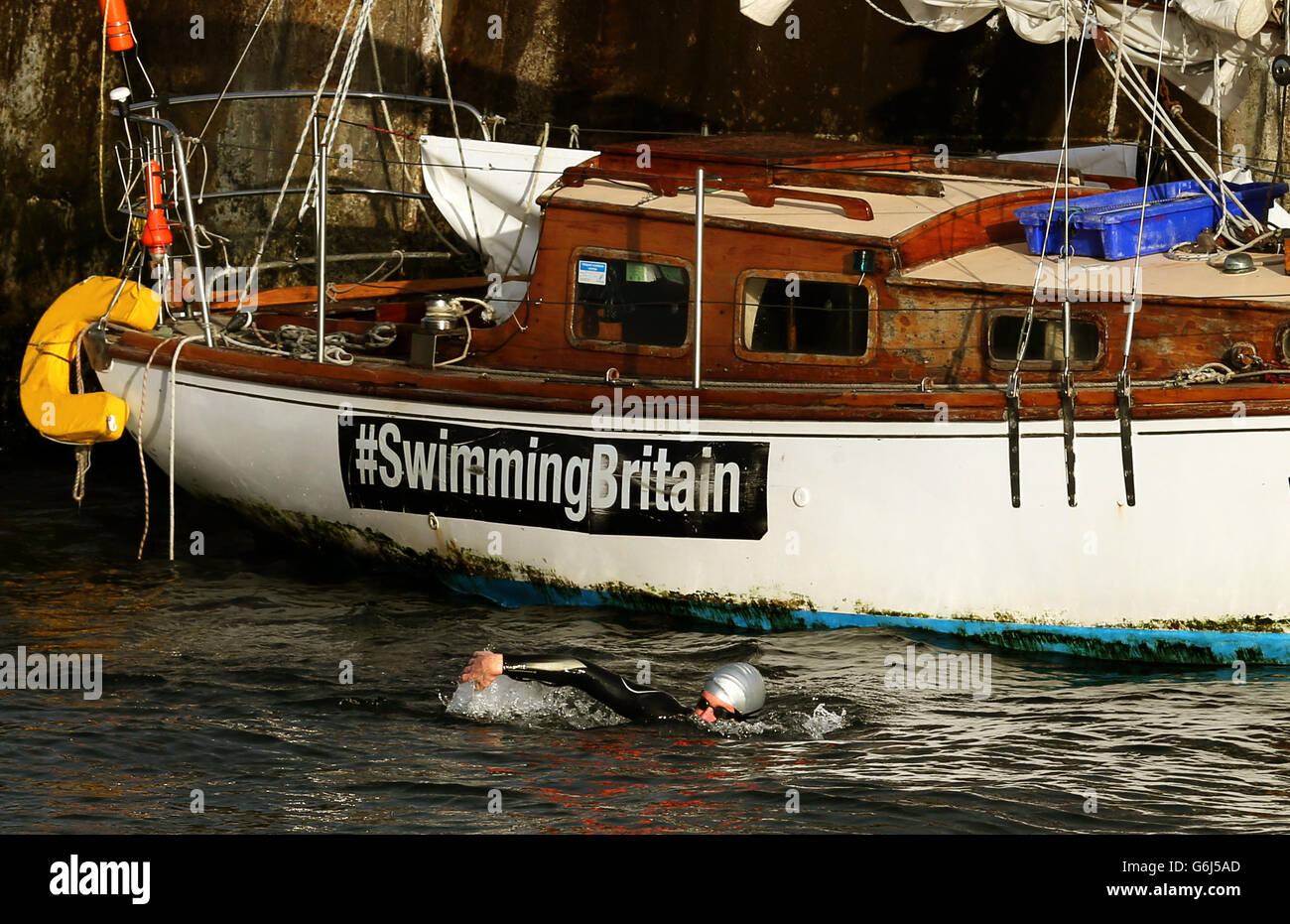 Man becomes first to swim UK length Stock Photo - Alamy