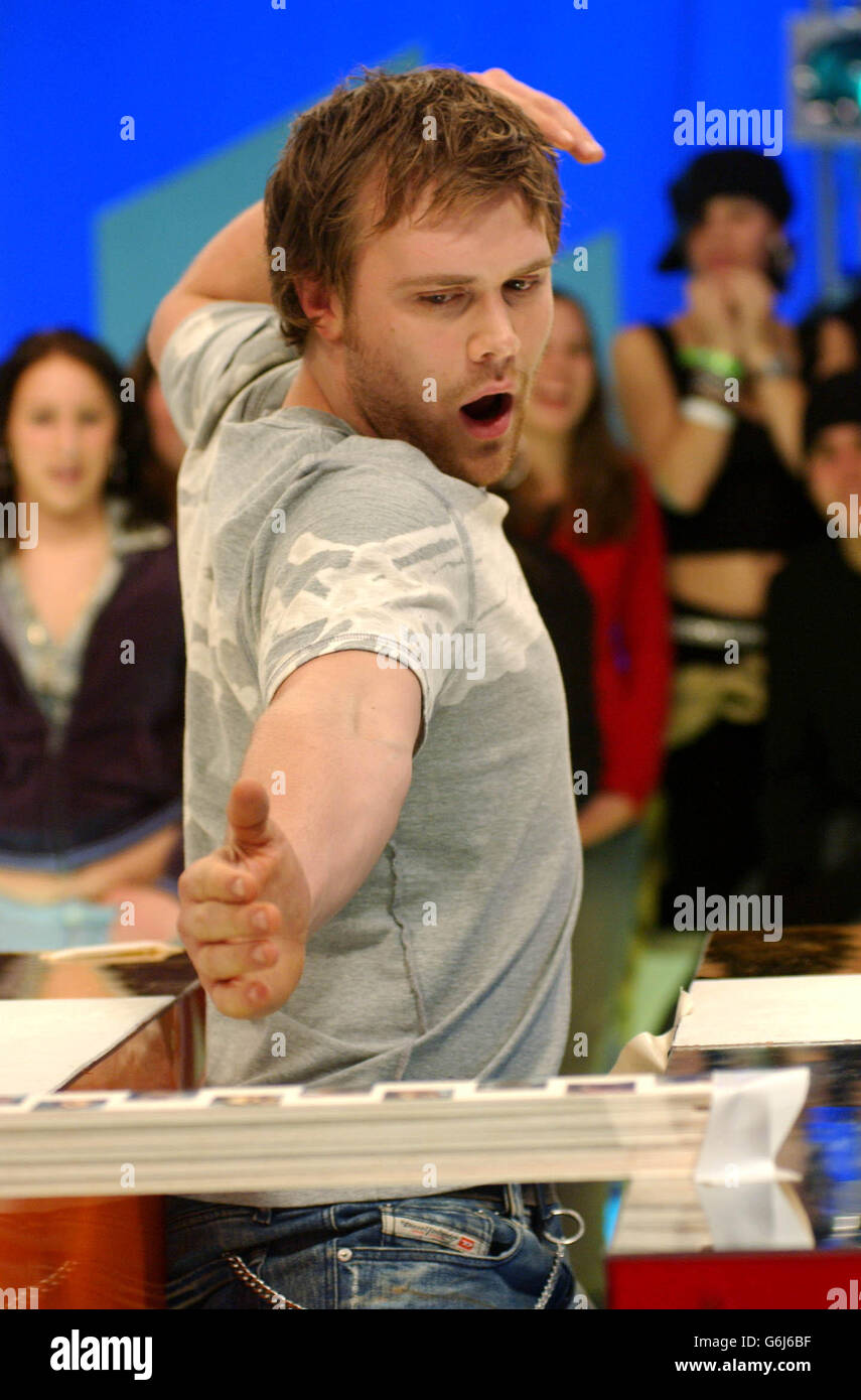 MTV TRL Daniel Bedingfield Stock Photo - Alamy