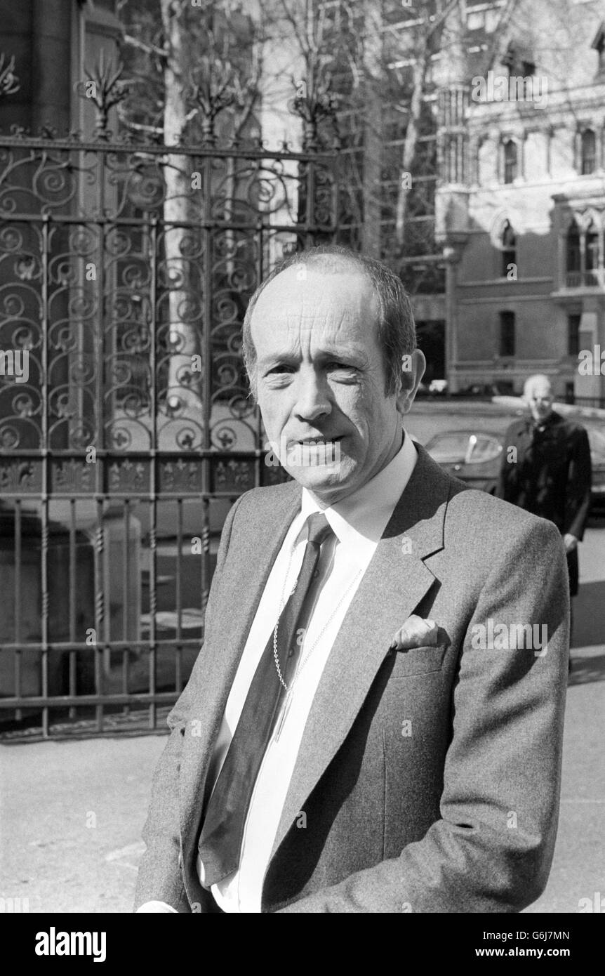 Ian Hendry High Resolution Stock Photography and Images - Alamy