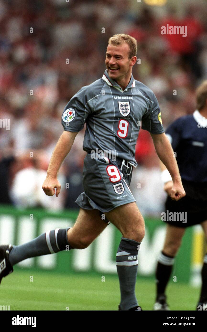 Soccer - European Championships - England v Germany. Alan Shearer ...